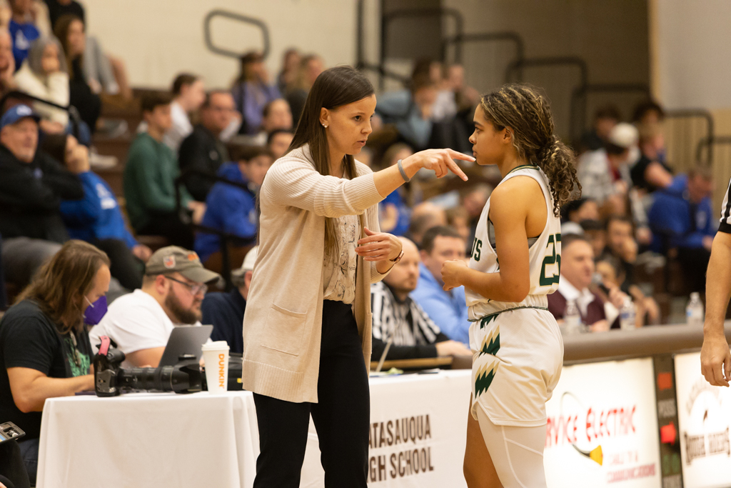 Girls Basketball - Winners of 8 of their last 9, Hornets look to take ...