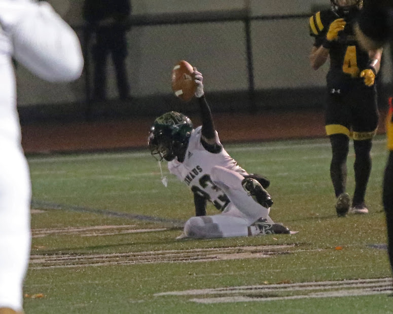 Football - Daves saves the day, Hornets end long losing streak to ...