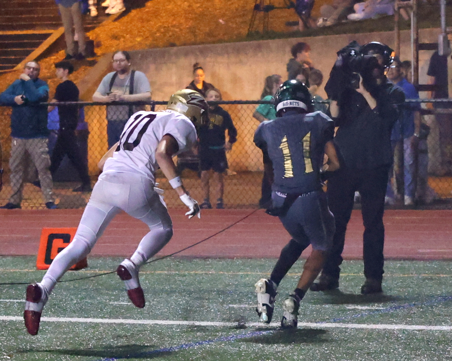 Football - Jefferson-Rushing and Bechtel score a pair of touchdowns ...